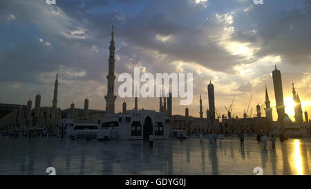 Ein externes Bild der Moschee des Propheten in Medina in Saudi-Arabien ...