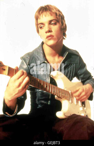 Velvet Goldmine Velvet Goldmine Brian Slade (Jonathan Rhys Meyers ...