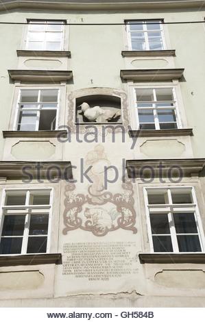 Wien, Schönlaterngasse, Basiliskenhaus - Wien, Basilisk Haus Stockfoto ...