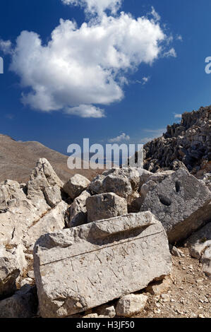 Antike griechische Inschrift auf Steinplatten in Gortyn (Gortys ...