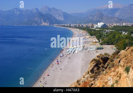 Konyaalti Beach, Antalya, Taurus-Gebirge und Mittelmeer, Provinz ...
