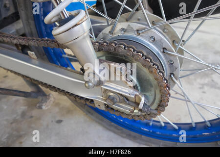 Detail der Kette Antrieb und hintere Bremse Oldtimer Motorrad ...