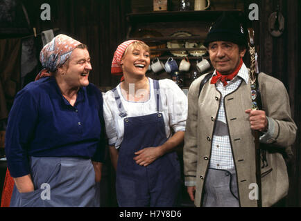 CHIEMGAUER VOLKSTHEATER: Glück Auf der Alm, HERMANN GIEFER, MICHAELA ...