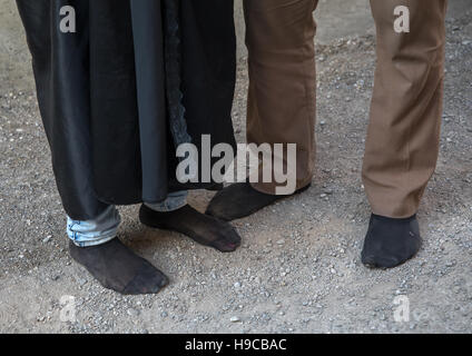 Eine iranische Schiiten Frau herein Strumpf Füße tagsüber Chehel Manbar ...