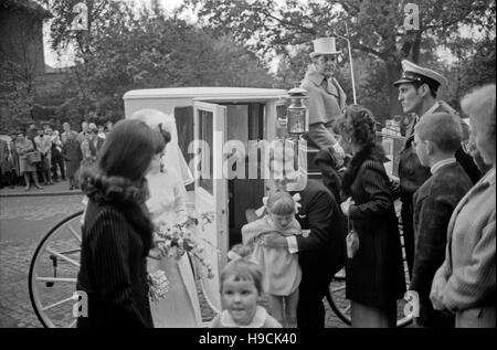 Hochzeit des Deutschen Volksschauspielers Edgar Bessen Mit Heidi Koehn ...