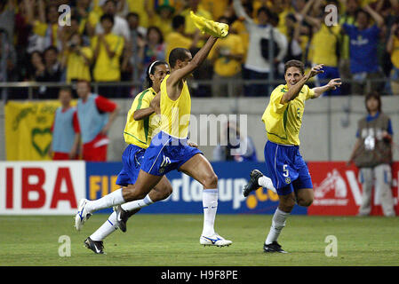 RONALDINHO Brasilien KOBE WING STADIUM KOBE JAPAN 17. Juni 2002 ...