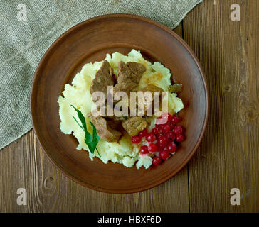 Sautierte Rentier Rehsteak serviert mit Kartoffelpüree und ...