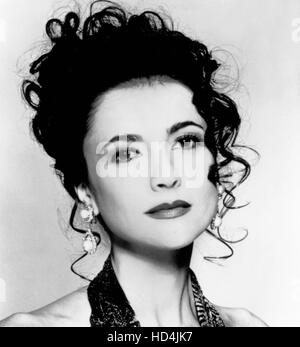 MODELS INC., Emma Samms, 1994 / 95 (1994 Foto), TM & Copyright © 20th ...