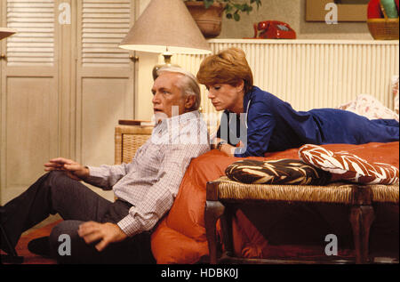 TOO CLOSE FOR COMFORT, Ted Knight, Nancy Dussault, Staffel 1, 1980-1985 ...
