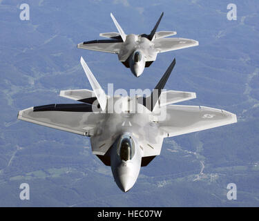 MITARBEITER der US Air Force (USAF) 27. Fighter Wing verwenden ...