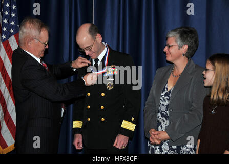 Rear Admiral Douglass T. Biesel, Kommandant, Navy Region Midwest ...