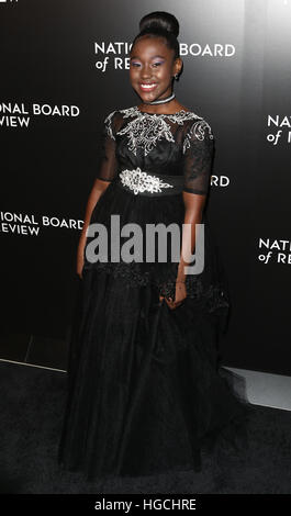 Die Schauspielerin Royalty Hightower nimmt am 4. Januar 2017 an der ...