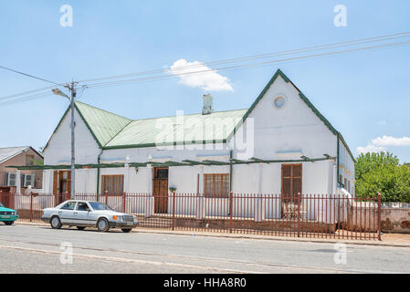 FAURESMITH, Südafrika - 31. Dezember 2016: eine Dampflok in Fauresmith ...