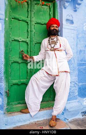 indische Männer Dhoti Kleid, Ganzkörper Stockfoto, Bild: 50163596 - Alamy