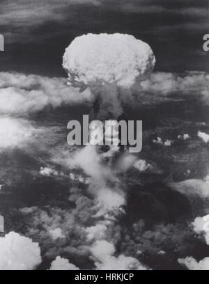 ATOMBOMBE EXPLOSION ATOMPILZ Stockfoto, Bild: 72596841 - Alamy