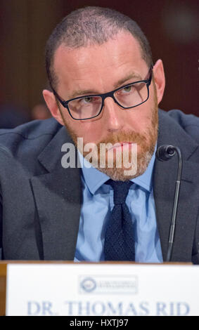 Thomas Rid, Professor am Department of war Studies am King's College, London, gibt seine ...