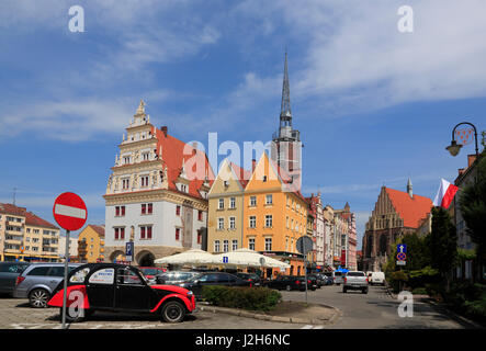 Markt Platz Rynek, Nysa (Neiße), Silesia, Polen, Europa Stockfotografie ...