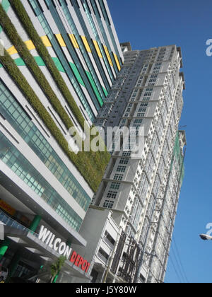 Der Magallanes Interchange verbindet die MRT-Station mit der Chino ...