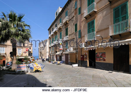 Altstadt von Tropea, Kalabrien, Italien Stockfotografie - Alamy