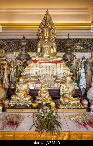 Statue Golden Mount Wat Saket Bangkok Thailand Stockfotografie - Alamy