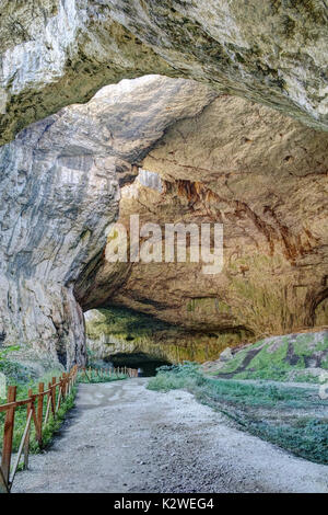Innenraum devetashka Höhle in der Nähe von Lowetsch, Bulgarien ...