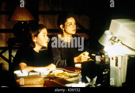 Joseph Gordon-Levitt & Demi Moore Film The Juror (1996) Charaktere ...