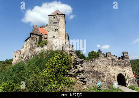 Burg Hardegg ist im Nationalpark Thayatal, Niederösterreich, Österreich ...