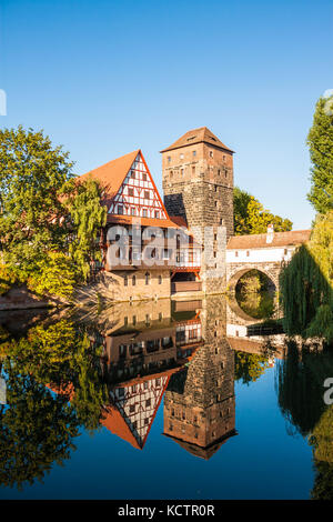 Die Henker-Brücke (Henkersteg) in Nürnberg, Deutschland Stockfotografie ...