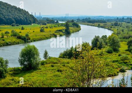 Querformat der Weichsel, der längste und größte Fluss in Polen fließt ...