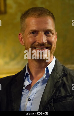 Der amerikanische Schriftsteller Andrew Sean Greer spricht auf der 2023 ...
