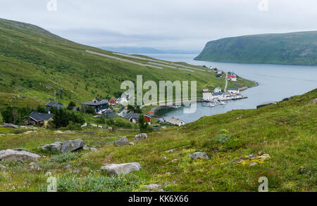 Akkarfjord ist ein kleiner Fischerort, der sich in der Gemeinde soroya ...