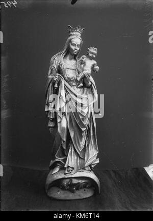 Die Solna-Kirche in Schweden ist eine bedeutende historische und ...