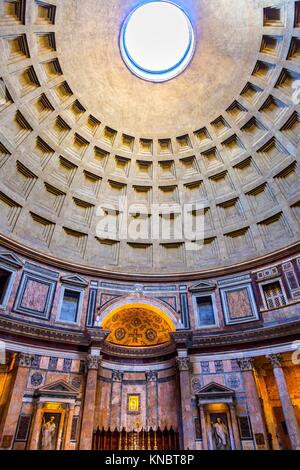 Dome Säulen Oculus Pantheon, Rom, Italien, umgebaut von Hadrian in 118 ...