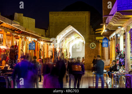 Der Basar in der Nacht, Buchara, Usbekistan Stockfoto, Bild: 169387193 ...