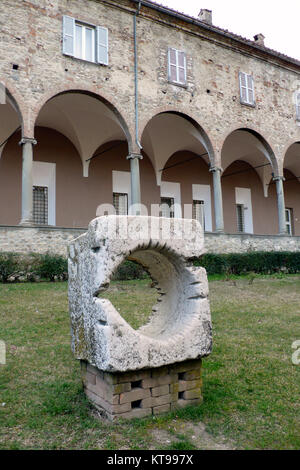 bobbio abbazia di san colombano 2 Stockfotografie - Alamy