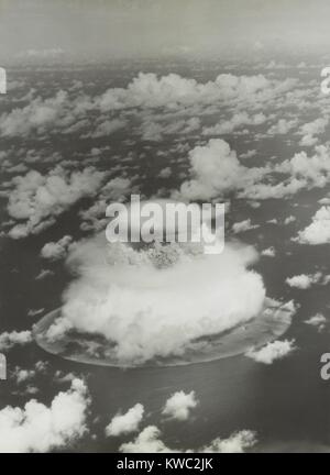 Atompilz von Operation Crossroads Atomwaffen Test am Bikini-Atoll ...