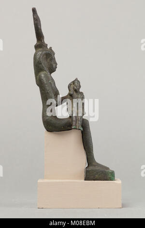 Dieses Kunstwerk zeigt Isis und Horus und hebt mütterliche Bindungen ...