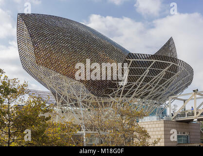 Skulptur El Peix de Oder, goldener Fisch, von Frank Gehry, Promenade ...