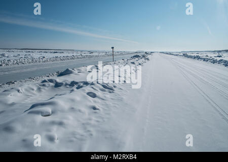 Der Fluss Lena in der Nähe von Jakutsk in Sibirien, wird zu einem ...