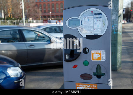 Parkplatz Ticket Maschine Berlin Deutschland Stockfoto, Bild: 28733796 ...