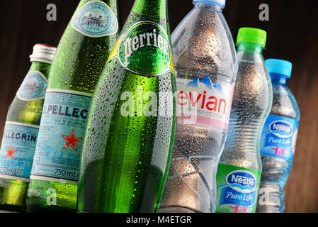 Globale Mineralwasser Marken Stockfoto, Bild: 174868884 - Alamy