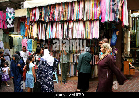 Berber-Markt, Souk Tanger Obst und Gemüse Markt. Marokko in Nordafrika ...