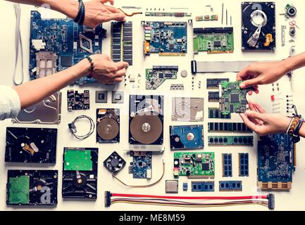 Blick auf Computer Motherboard-Teile in einem Winkel. Verwendung für ...