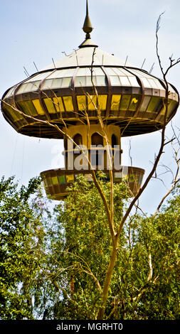 Zorwaa Turm im Park Zorwaa in Bagdad Hauptstadt Iraq.A Drehrestaurant ...