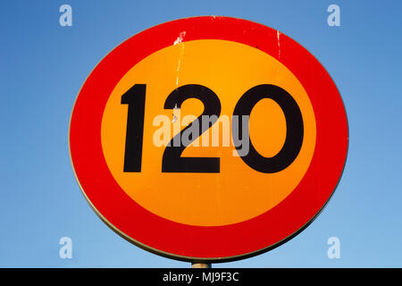 Schwedische Schild Höchstgeschwindigkeit 60 km/h Stockfotografie - Alamy