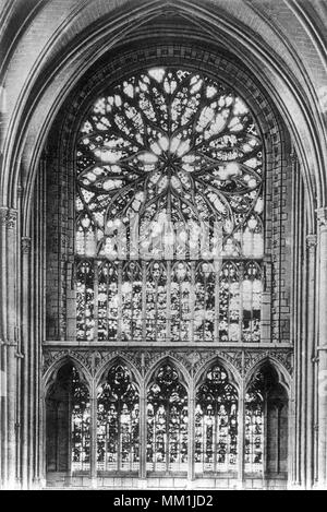 Rosenfenster der Kathedrale von Amiens in Amiens, einer Stadt und ...