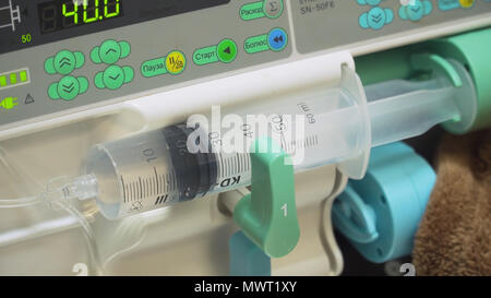 Infusionspumpe Fütterung Infusion im Patientenzimmer im Krankenhaus auf ...