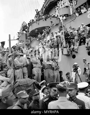 . Einfaches Englisch: Unter der Kapitulation Japans bei der Alliierten ...