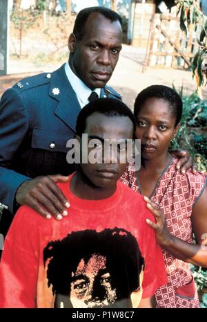 BOPHA (1993) ALFRE WOODARD, DANNY GLOVER BPHA 011 Stockfotografie - Alamy