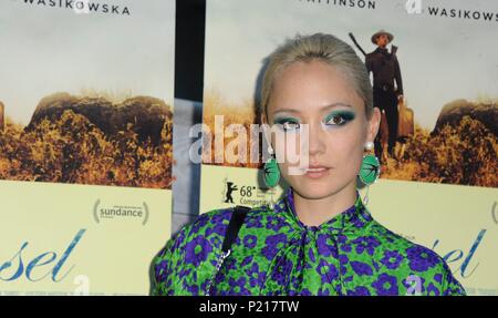 Hollywood, CA, USA. 13. Juni 2016. Moon Zappa, Mathilda Plum Doucette ...